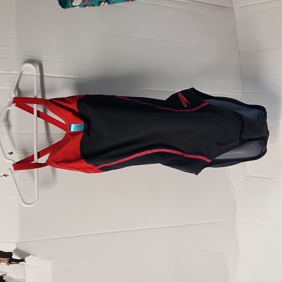 Speedo | Swim | Euc Speedo Girls Sz 26 Onepiece Swimsuit | Poshmark